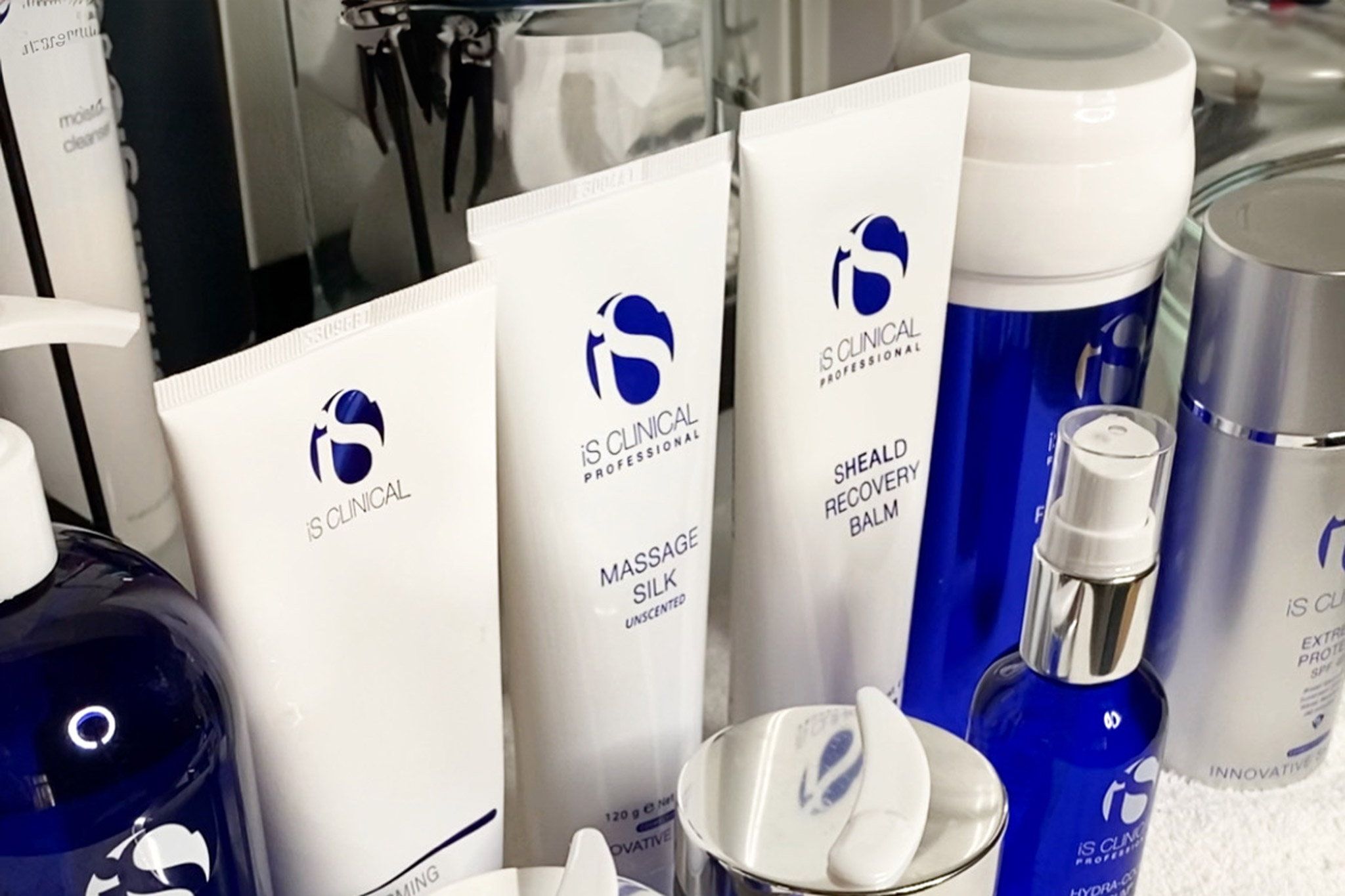 iS CLINICAL - Celeste Iso Roba